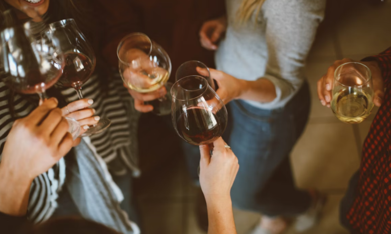 Hoeveel bier moet je inslaan voor een feestje? | biernet.nl